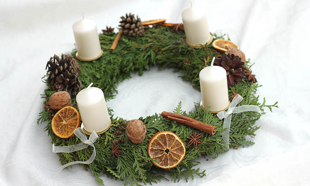 Prepare for Czech Advent time, make Advent wreath - Czechology