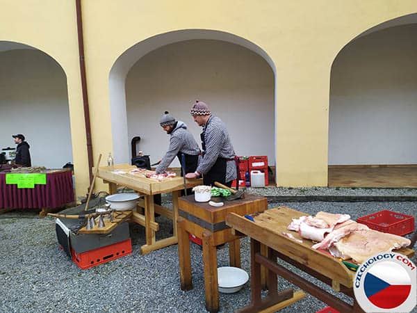 Zabíjačka - matanza de cerdo - Checologia