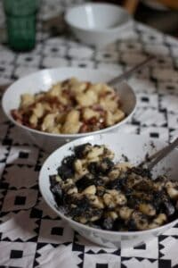 Šišky s mákem - potato dumplings with poppy seed - czechology.com