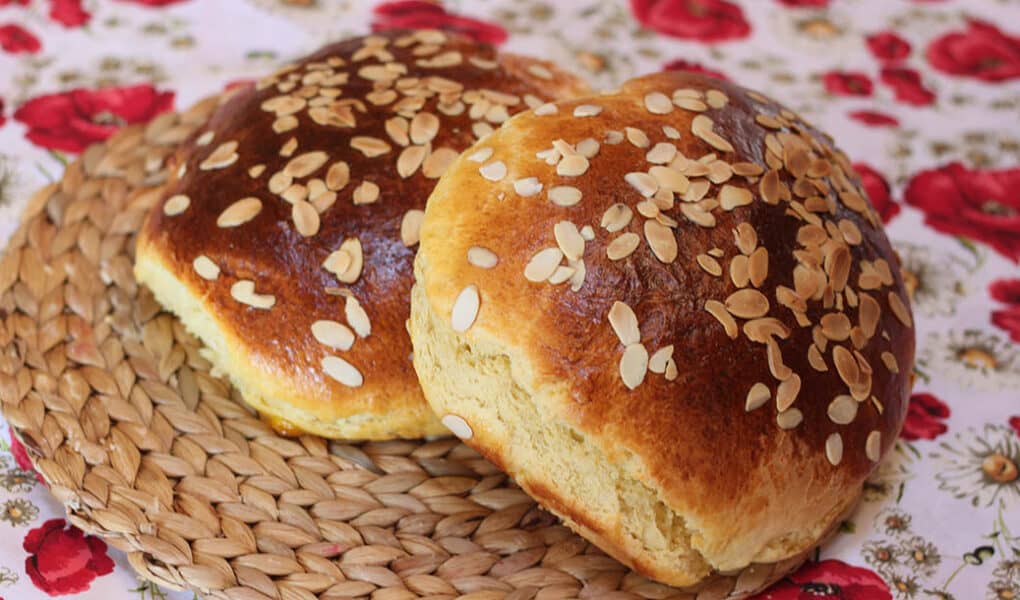 Mazanec - Sweet Easter Bread - Czechology