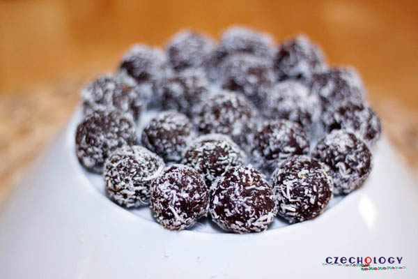Rumové kuličky (Rum balls) - Czechology